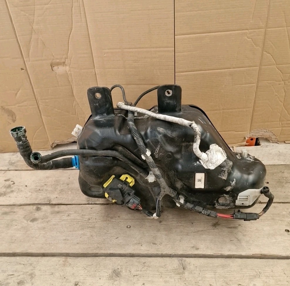 Ford Transit Custom Adblue Tank GK215J228AH (4) - Europevans